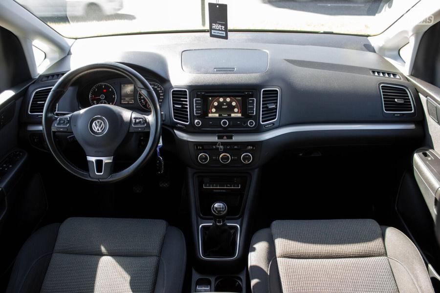 Pelēks Volkswagen Sharan 2014 Kauņa, ar dzinēja tilpumu 2.00 L un nobraukumu 251 tūkst. km par 8700 €, foto 9 vietnē AUTOMOTO.COM.LV