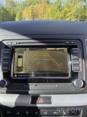 Grey Volkswagen Sharan 2014 in Cesis, with an engine capacity of 2.00 L and mileage of 353 thousand km for 8200 €, photo 9 on AUTOMOTO.COM.LV