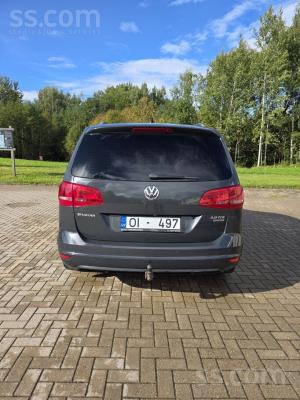 Grey Volkswagen Sharan 2014 in Cesis, with an engine capacity of 2.00 L and mileage of 353 thousand km for 8200 €, photo 16 on AUTOMOTO.COM.LV