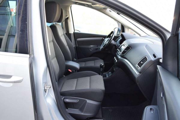 Volkswagen Sharan 2014 in Vilnius on AUTOMOTO.COM.LV Grey Volkswagen Sharan 2014 in Vilnius, with an engine capacity of 1.97 L and mileage of 356 thousand km for 7000 €, photo 11 on AUTOMOTO.COM.LV