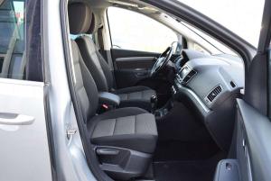 Grey Volkswagen Sharan 2014 in Vilnius, with an engine capacity of 1.97 L and mileage of 356 thousand km for 7000 €, photo 11 on AUTOMOTO.COM.LV