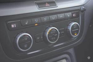 Grey Volkswagen Sharan 2014 in Vilnius, with an engine capacity of 1.97 L and mileage of 356 thousand km for 7000 €, photo 20 on AUTOMOTO.COM.LV