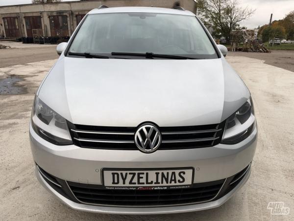 Pelēks Volkswagen Sharan 2014 Kauņa, ar dzinēja tilpumu 2.00 L un nobraukumu 298 tūkst. km par 6800 €, foto 3 vietnē AUTOMOTO.COM.LV