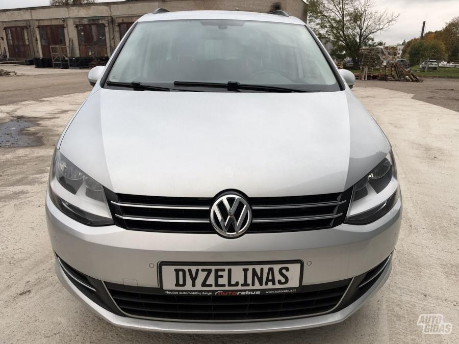 Grey Volkswagen Sharan 2014 in Kaunas, with an engine capacity of 2.00 L and mileage of 298 thousand km for 6800 €, photo 3 on AUTOMOTO.COM.LV