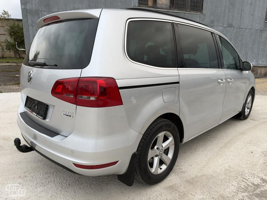 Grey Volkswagen Sharan 2014 in Kaunas, with an engine capacity of 2.00 L and mileage of 298 thousand km for 6800 €, photo 6 on AUTOMOTO.COM.LV