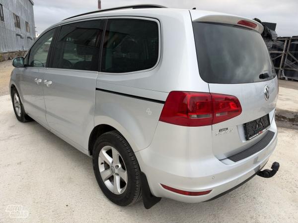 Pelēks Volkswagen Sharan 2014 Kauņa, ar dzinēja tilpumu 2.00 L un nobraukumu 298 tūkst. km par 6800 €, foto 9 vietnē AUTOMOTO.COM.LV