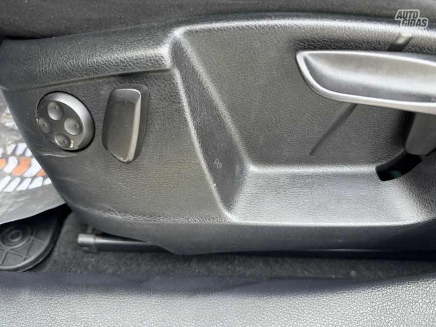 Grey Volkswagen Sharan 2014 in Kaunas, with an engine capacity of 2.00 L and mileage of 298 thousand km for 6800 €, photo 21 on AUTOMOTO.COM.LV