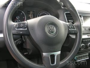 Grey Volkswagen Sharan 2015 in Riga, with an engine capacity of 2.00 L and mileage of 235 thousand km for 9650 €, photo 11 on AUTOMOTO.COM.LV