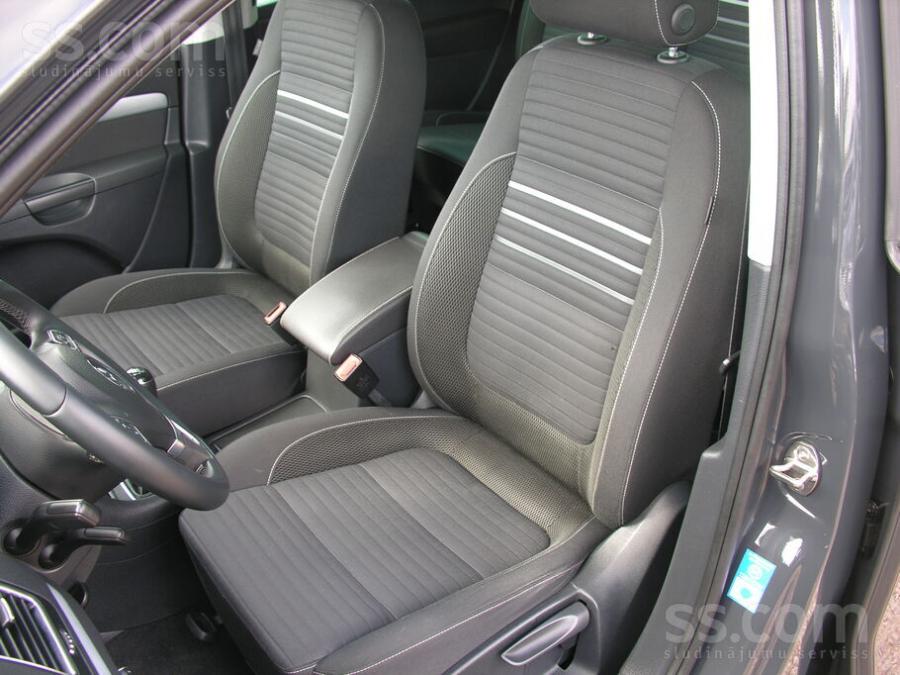 Grey Volkswagen Sharan 2015 in Riga, with an engine capacity of 2.00 L and mileage of 235 thousand km for 9650 €, photo 13 on AUTOMOTO.COM.LV