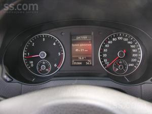 Grey Volkswagen Sharan 2015 in Riga, with an engine capacity of 2.00 L and mileage of 235 thousand km for 9650 €, photo 14 on AUTOMOTO.COM.LV