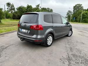 Grey Volkswagen Sharan 2015 in Riga, with an engine capacity of 2.00 L and mileage of 219 thousand km for 12990 €, photo 4 on AUTOMOTO.COM.LV