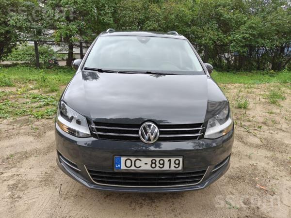 Grey Volkswagen Sharan 2015 in Riga, with an engine capacity of 2.00 L and mileage of 316 thousand km for 7300 €, photo 2 on AUTOMOTO.COM.LV