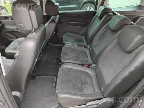 Grey Volkswagen Sharan 2015 in Riga, with an engine capacity of 2.00 L and mileage of 316 thousand km for 7300 €, photo 10 on AUTOMOTO.COM.LV