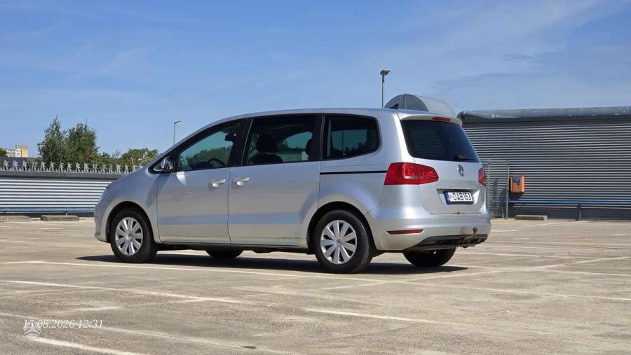 Pelēks Volkswagen Sharan 2015 Viļņa, ar dzinēja tilpumu 1.97 L un nobraukumu 256 tūkst. km par 7800 €, foto 8 vietnē AUTOMOTO.COM.LV