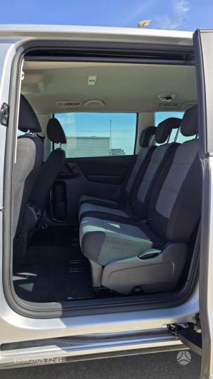Pelēks Volkswagen Sharan 2015 Viļņa, ar dzinēja tilpumu 1.97 L un nobraukumu 256 tūkst. km par 7800 €, foto 14 vietnē AUTOMOTO.COM.LV