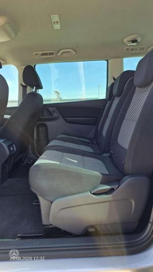 Pelēks Volkswagen Sharan 2015 Viļņa, ar dzinēja tilpumu 1.97 L un nobraukumu 256 tūkst. km par 7800 €, foto 16 vietnē AUTOMOTO.COM.LV