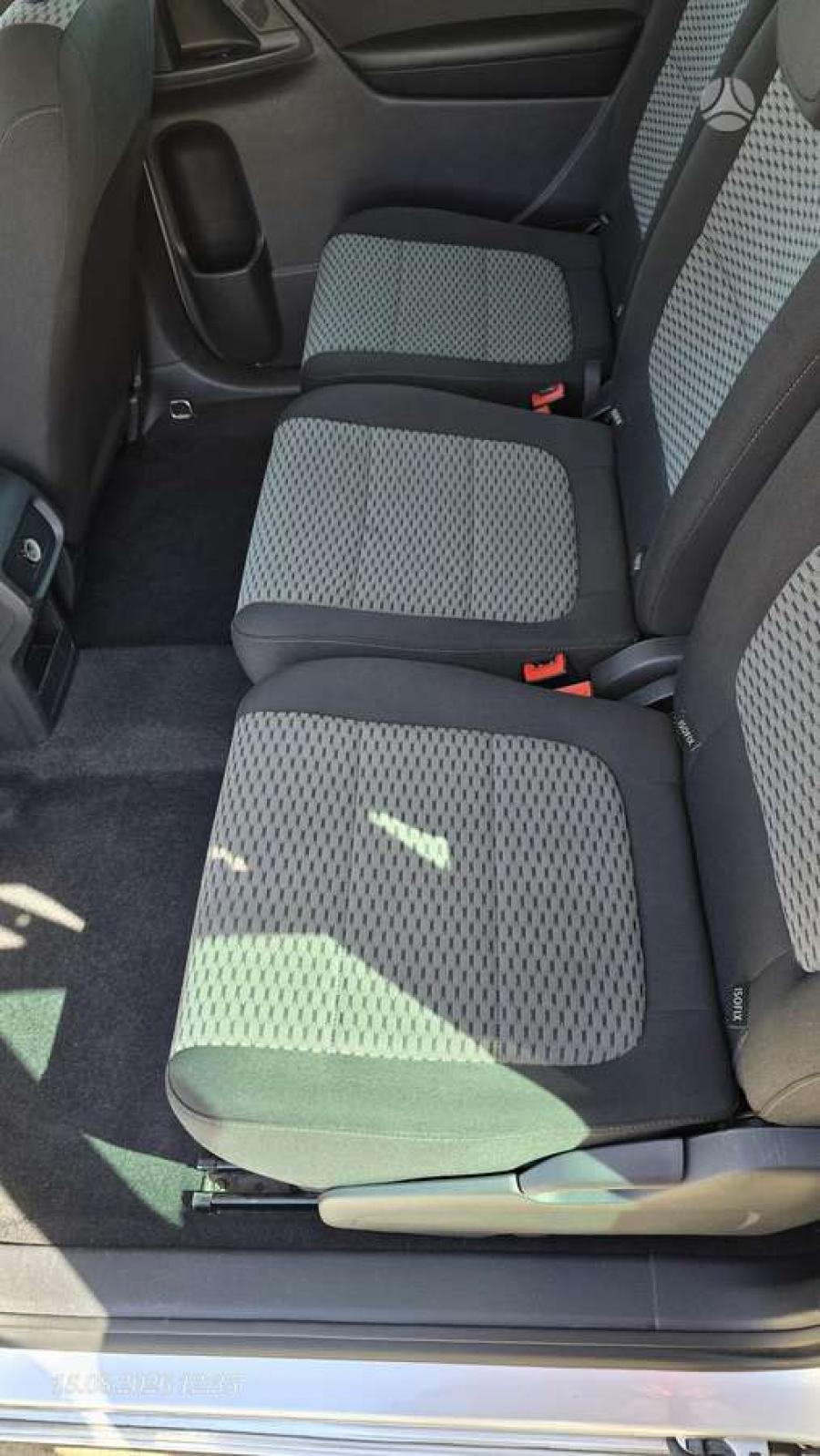 Pelēks Volkswagen Sharan 2015 Viļņa, ar dzinēja tilpumu 1.97 L un nobraukumu 256 tūkst. km par 7800 €, foto 17 vietnē AUTOMOTO.COM.LV