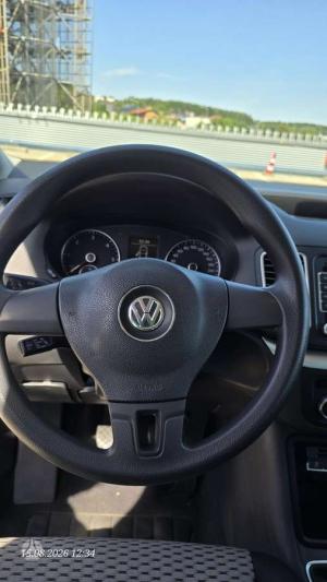 Pelēks Volkswagen Sharan 2015 Viļņa, ar dzinēja tilpumu 1.97 L un nobraukumu 256 tūkst. km par 7800 €, foto 18 vietnē AUTOMOTO.COM.LV