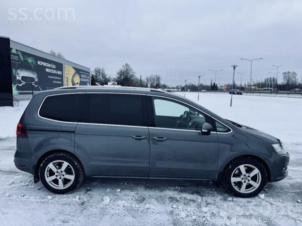 Grey Volkswagen Sharan 2016 in Riga, with an engine capacity of 2.00 L and mileage of 190 thousand km for 14250 €, photo 2 on AUTOMOTO.COM.LV
