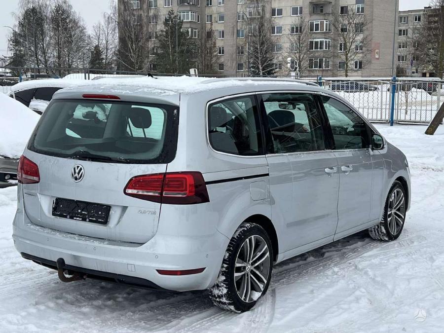 Pelēks Volkswagen Sharan 2016 Kėdainiai, ar dzinēja tilpumu 1.97 L un nobraukumu 242 tūkst. km par 10700 €, foto 4 vietnē AUTOMOTO.COM.LV
