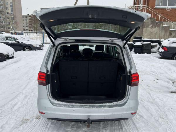 Pelēks Volkswagen Sharan 2016 Kėdainiai, ar dzinēja tilpumu 1.97 L un nobraukumu 242 tūkst. km par 10700 €, foto 11 vietnē AUTOMOTO.COM.LV