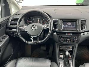 Pelēks Volkswagen Sharan 2016 Kėdainiai, ar dzinēja tilpumu 1.97 L un nobraukumu 242 tūkst. km par 10700 €, foto 18 vietnē AUTOMOTO.COM.LV