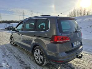 Grey Volkswagen Sharan 2016 in Vilnius, with an engine capacity of 2.00 L and mileage of 269 thousand km for 9550 €, photo 3 on AUTOMOTO.COM.LV