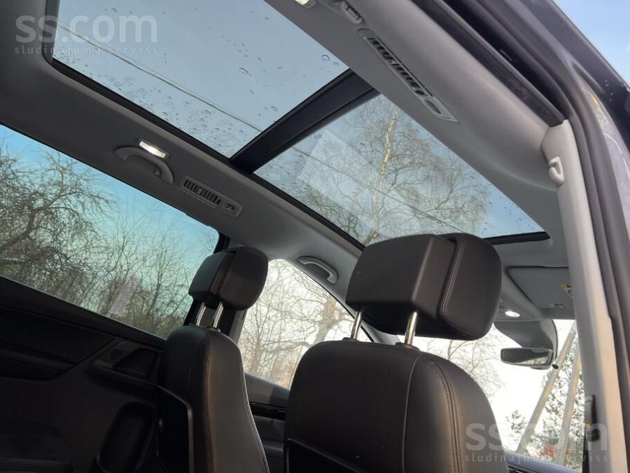 Grey Volkswagen Sharan 2016 in Liepaja, with an engine capacity of 2.00 L and mileage of 195 thousand km for 19999 €, photo 10 on AUTOMOTO.COM.LV