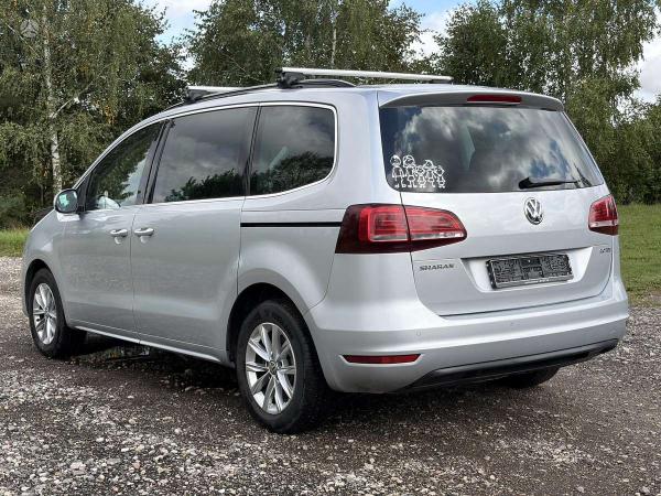 Volkswagen Sharan 2016 Ukmergė vietnē Pelēks Volkswagen Sharan 2016 Ukmergė, ar dzinēja tilpumu 1.97 L un nobraukumu 233 tūkst. km par 3900 €, foto 1 vietnē AUTOMOTO.COM.LV