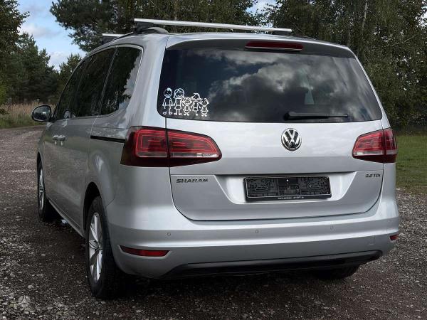 Volkswagen Sharan 2016 Ukmergė vietnē Pelēks Volkswagen Sharan 2016 Ukmergė, ar dzinēja tilpumu 1.97 L un nobraukumu 233 tūkst. km par 3900 €, foto 3 vietnē AUTOMOTO.COM.LV