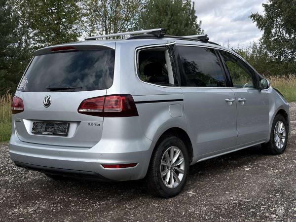 Volkswagen Sharan 2016 Ukmergė vietnē Pelēks Volkswagen Sharan 2016 Ukmergė, ar dzinēja tilpumu 1.97 L un nobraukumu 233 tūkst. km par 3900 €, foto 4 vietnē AUTOMOTO.COM.LV