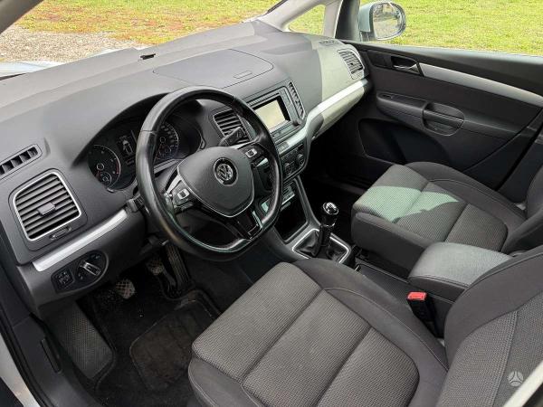 Volkswagen Sharan 2016 Ukmergė vietnē Pelēks Volkswagen Sharan 2016 Ukmergė, ar dzinēja tilpumu 1.97 L un nobraukumu 233 tūkst. km par 3900 €, foto 11 vietnē AUTOMOTO.COM.LV