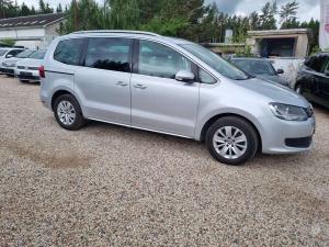 Pelēks Volkswagen Sharan 2017 Ukmergė, ar dzinēja tilpumu 2.00 L un nobraukumu 294 tūkst. km par 10750 €, foto 4 vietnē AUTOMOTO.COM.LV