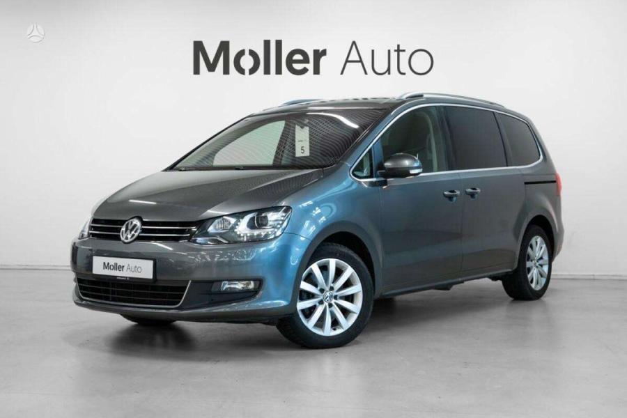 Grey Volkswagen Sharan 2017 in Vilnius, with an engine capacity of 2.00 L and mileage of 260 thousand km for 13900 €, photo 1 on AUTOMOTO.COM.LV