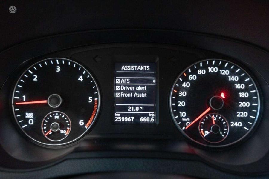 Grey Volkswagen Sharan 2017 in Vilnius, with an engine capacity of 2.00 L and mileage of 260 thousand km for 13900 €, photo 11 on AUTOMOTO.COM.LV