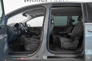 Grey Volkswagen Sharan 2017 in Vilnius, with an engine capacity of 2.00 L and mileage of 260 thousand km for 13900 €, photo 19 on AUTOMOTO.COM.LV