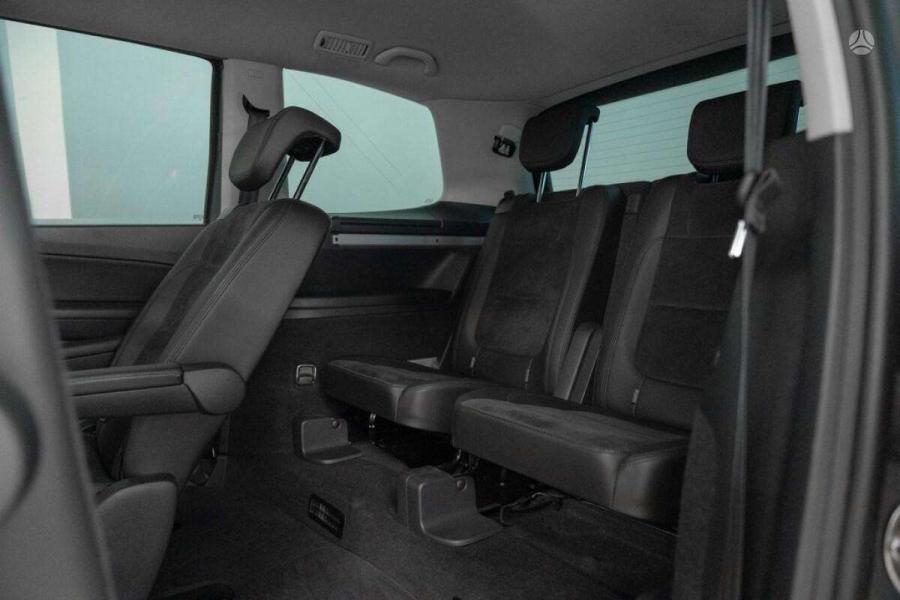 Pelēks Volkswagen Sharan 2017 Viļņa, ar dzinēja tilpumu 2.00 L un nobraukumu 260 tūkst. km par 13700 €, foto 18 vietnē AUTOMOTO.COM.LV