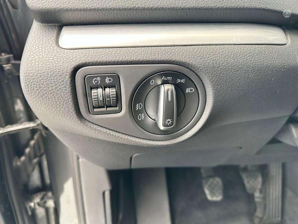 Pelēks Volkswagen Sharan 2018 Viļņa, ar dzinēja tilpumu 1.97 L un nobraukumu 230 tūkst. km par 14399 €, foto 8 vietnē AUTOMOTO.COM.LV