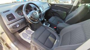 Grey Volkswagen Sharan 2018 in Kaunas, with an engine capacity of 1.97 L and mileage of 157 thousand km for 14950 €, photo 17 on AUTOMOTO.COM.LV
