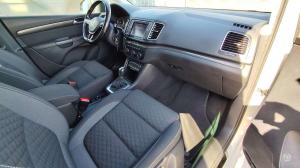 Grey Volkswagen Sharan 2018 in Kaunas, with an engine capacity of 1.97 L and mileage of 157 thousand km for 14950 €, photo 19 on AUTOMOTO.COM.LV