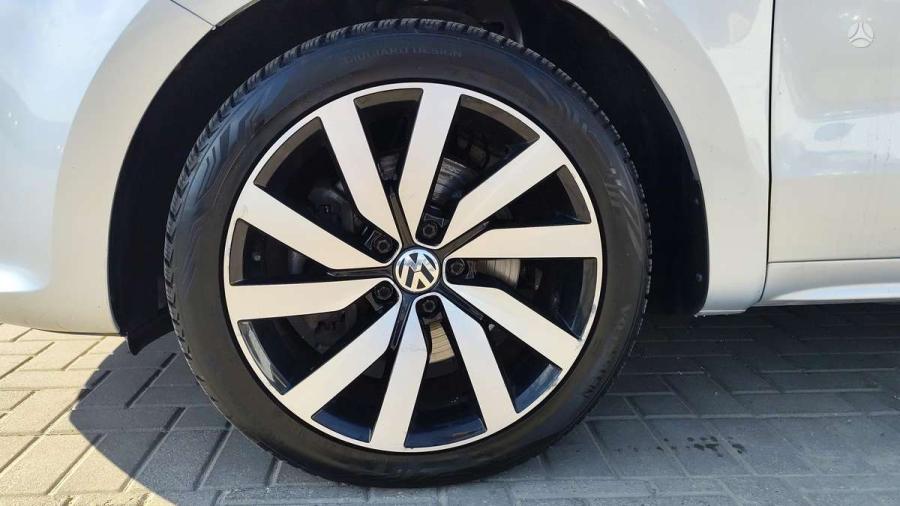 Grey Volkswagen Sharan 2018 in Kaunas, with an engine capacity of 1.97 L and mileage of 157 thousand km for 14950 €, photo 23 on AUTOMOTO.COM.LV