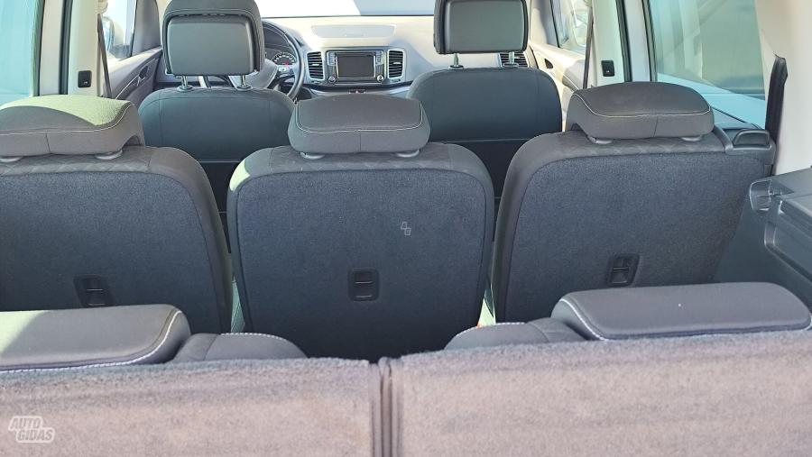 Pelēks Volkswagen Sharan 2018 Ramučiai, ar dzinēja tilpumu 2.00 L un nobraukumu 157 tūkst. km par 14450 €, foto 12 vietnē AUTOMOTO.COM.LV