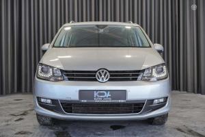 Grey Volkswagen Sharan 2019 in Marijampole, with an engine capacity of 1.97 L and mileage of 300 thousand km for 13650 €, photo 4 on AUTOMOTO.COM.LV