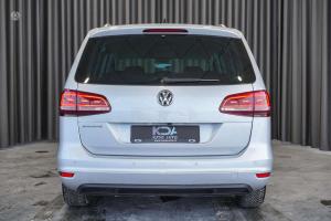 Grey Volkswagen Sharan 2019 in Marijampole, with an engine capacity of 1.97 L and mileage of 300 thousand km for 13650 €, photo 11 on AUTOMOTO.COM.LV