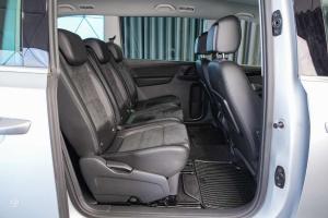 Grey Volkswagen Sharan 2019 in Marijampole, with an engine capacity of 1.97 L and mileage of 300 thousand km for 13650 €, photo 35 on AUTOMOTO.COM.LV