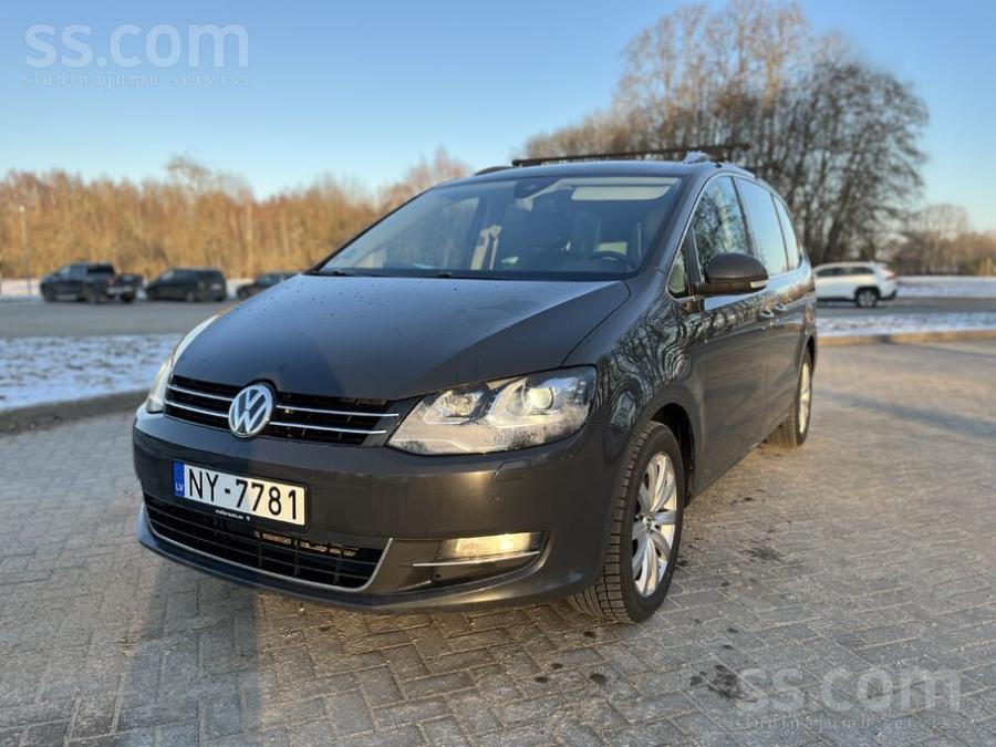 Pelēks Volkswagen Sharan 2019 Rīga, ar dzinēja tilpumu 2.00 L un nobraukumu 203 tūkst. km par 17800 €, foto 2 vietnē AUTOMOTO.COM.LV