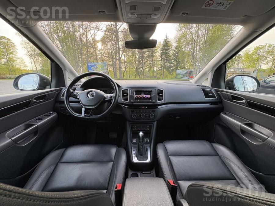 Pelēks Volkswagen Sharan 2019 Rīga, ar dzinēja tilpumu 2.00 L un nobraukumu 208 tūkst. km par 17700 €, foto 12 vietnē AUTOMOTO.COM.LV