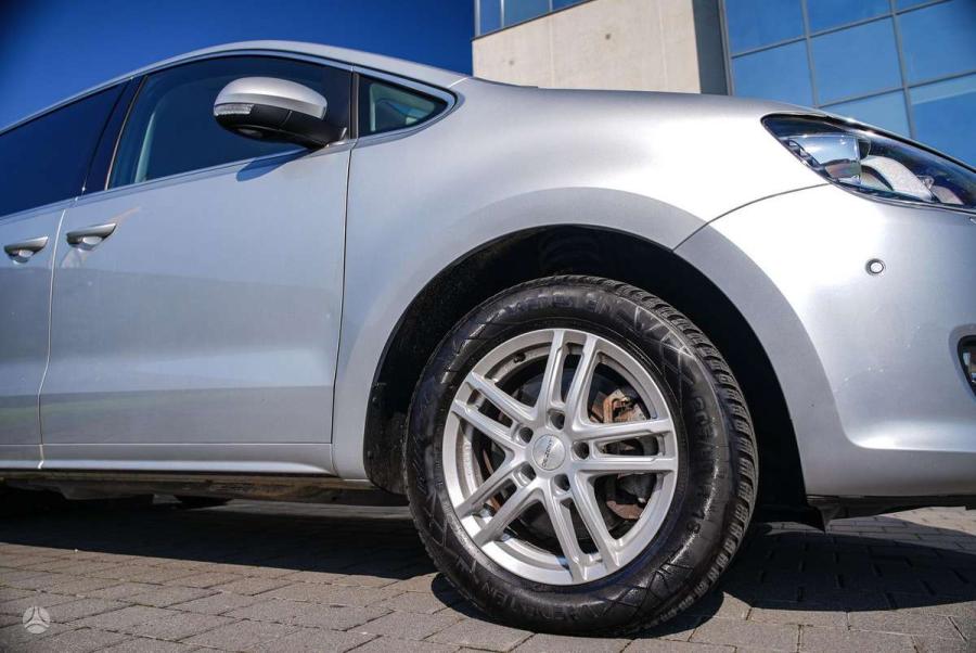 Pelēks Volkswagen Sharan 2019 Marijampole, ar dzinēja tilpumu 1.97 L un nobraukumu 300 tūkst. km par 11950 €, foto 5 vietnē AUTOMOTO.COM.LV