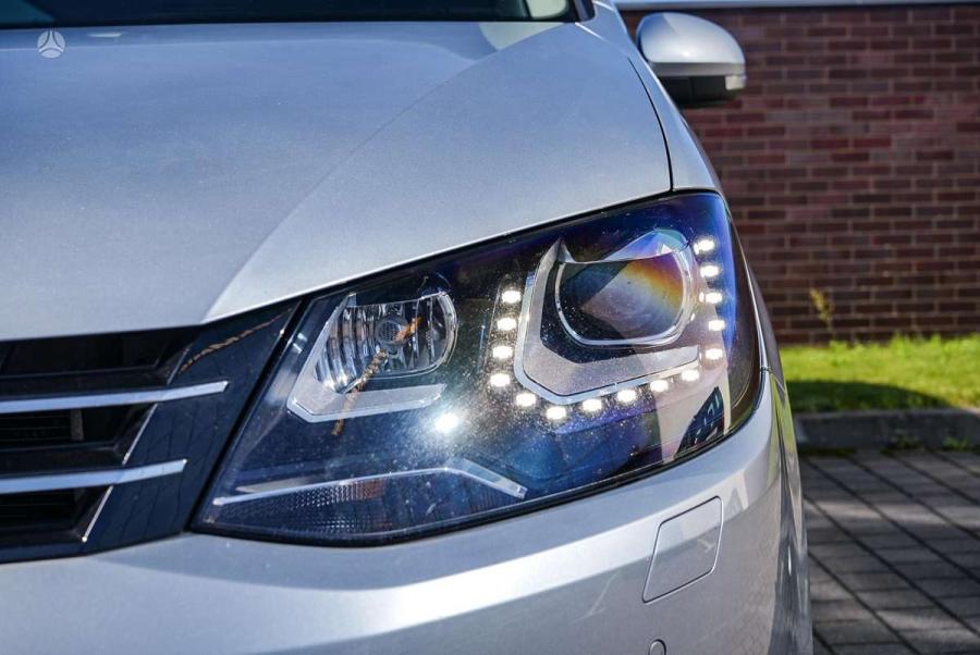 Pelēks Volkswagen Sharan 2019 Marijampole, ar dzinēja tilpumu 1.97 L un nobraukumu 300 tūkst. km par 11950 €, foto 6 vietnē AUTOMOTO.COM.LV
