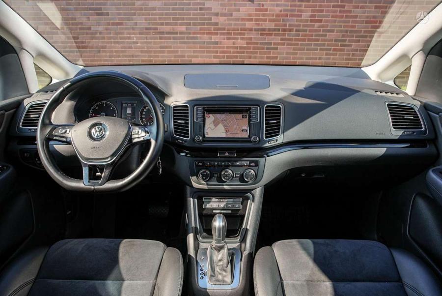 Pelēks Volkswagen Sharan 2019 Marijampole, ar dzinēja tilpumu 1.97 L un nobraukumu 300 tūkst. km par 11950 €, foto 13 vietnē AUTOMOTO.COM.LV